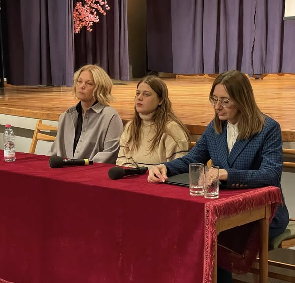 Ομιλία: Το παιδί μου μεγαλώνει. Πώς μπορώ να το βοηθήσω να κατανοεί και ...